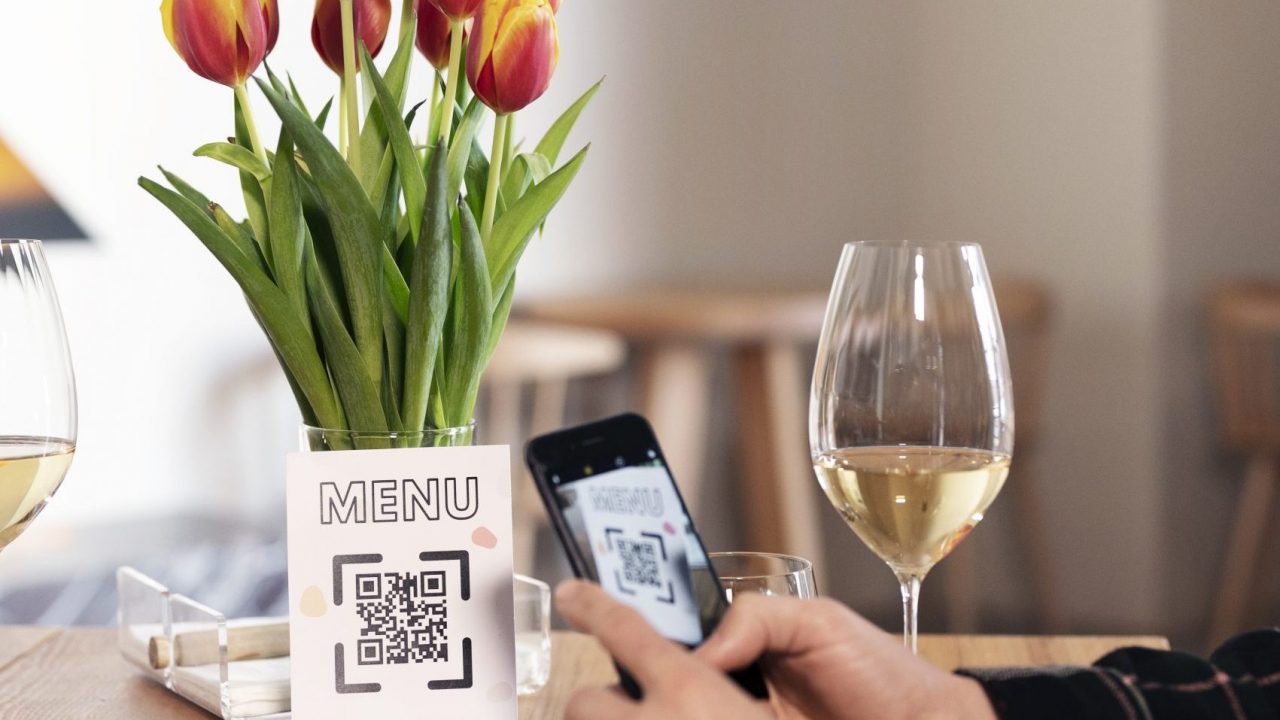 QR Code Ordering System: Make Restaurant Menu QR Codes For Safe Dining ...